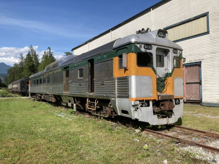 BC Rail Budd Diesel Rail Car BC-33